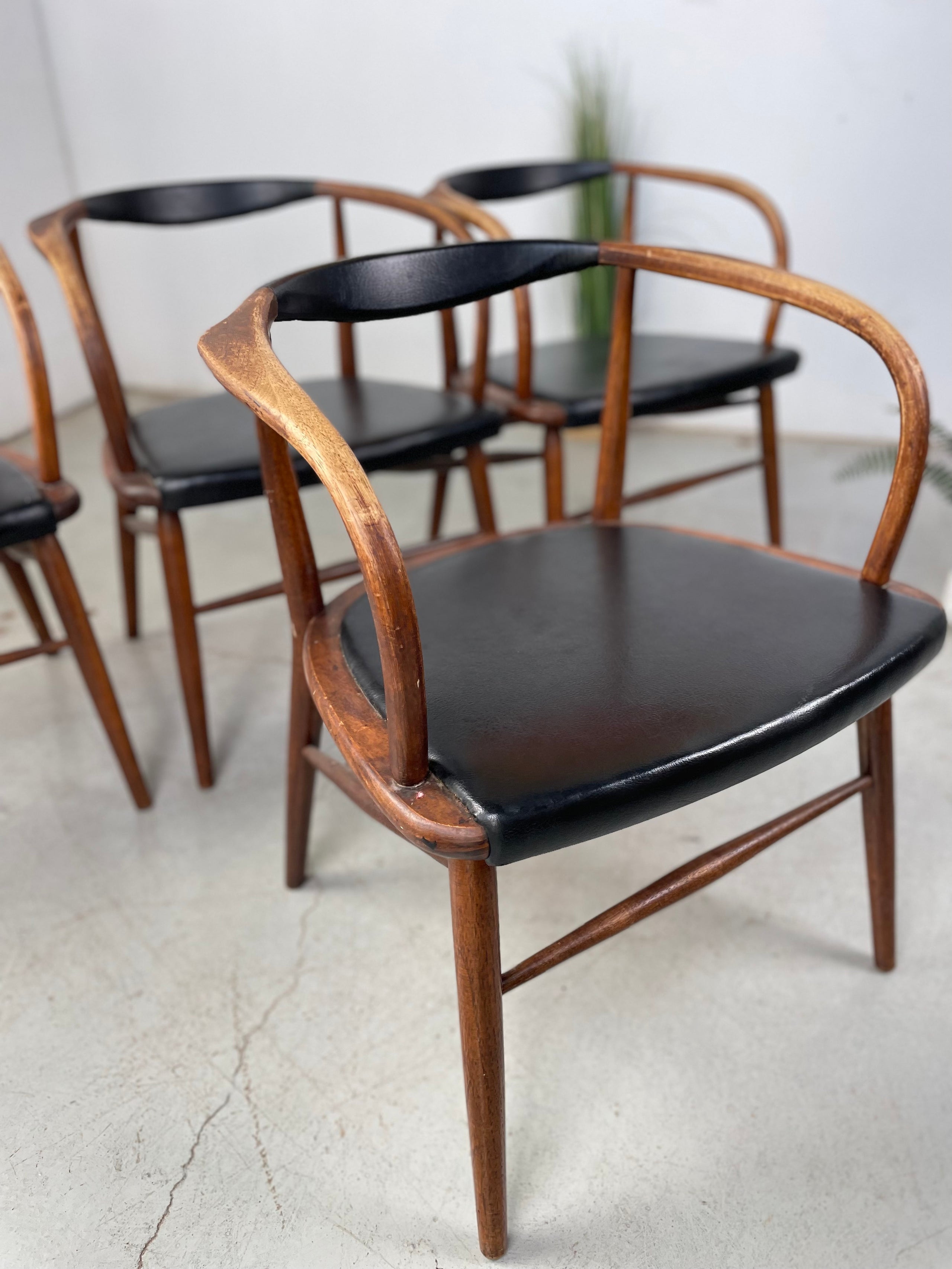 Set of Four Mid-Century Modern Dining Chair by Jack Cartwright for ...